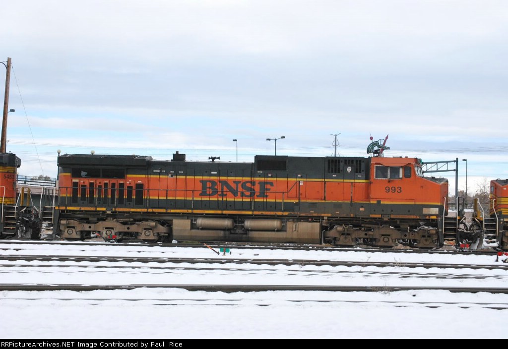 BNSF 993